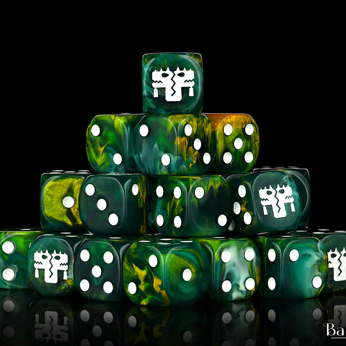 Twin Headed Lizard, Green & Gold, 16mm Dice